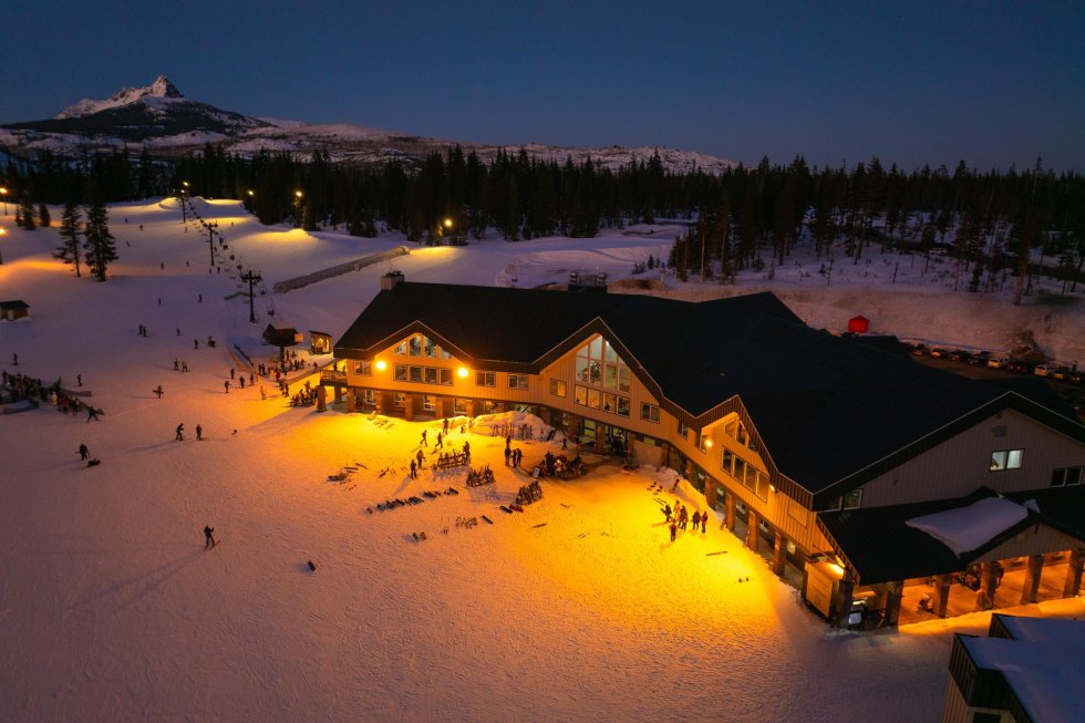 Skiing & Snowboarding in Central Oregon | Visit Central Oregon